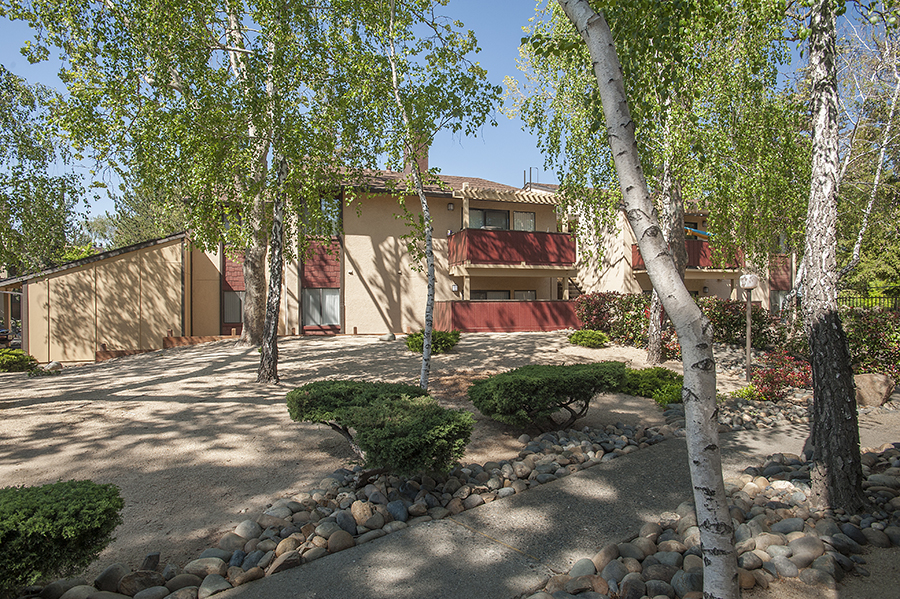 Apartments at Meridian Terrace Condominiums - Sacramento