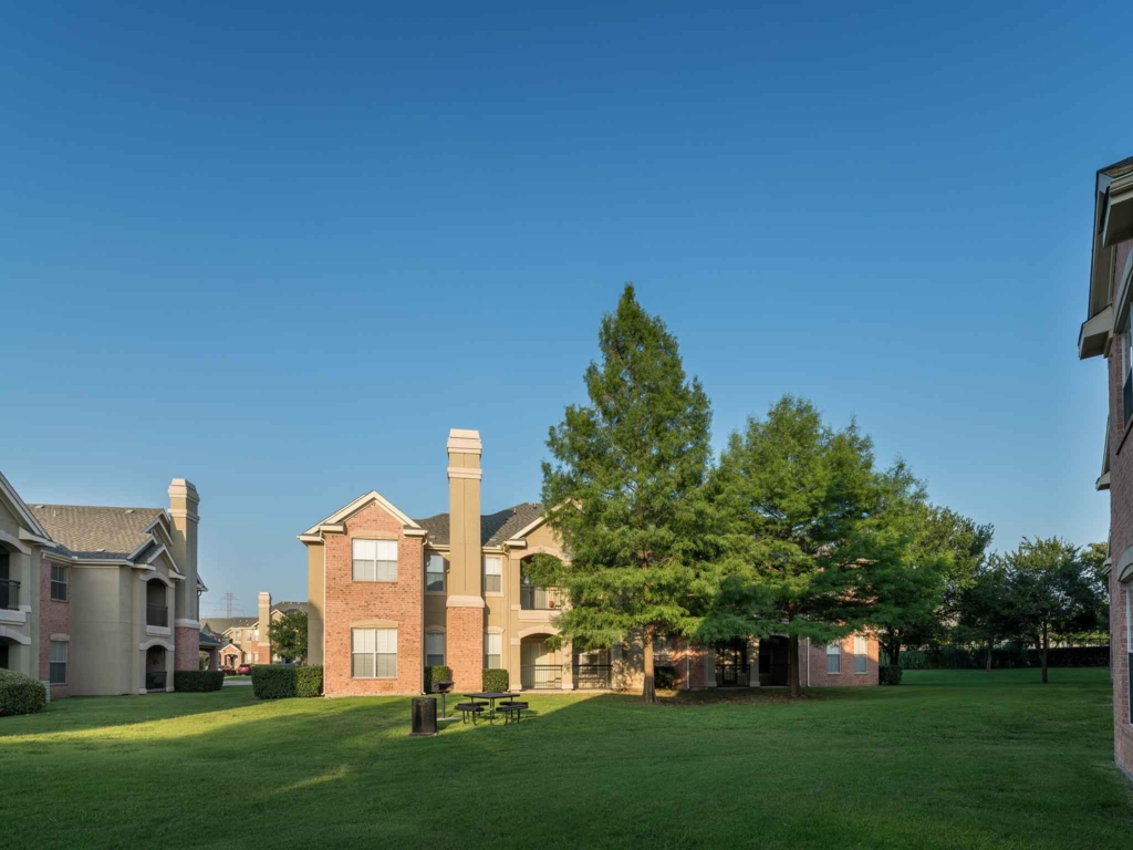 Apartments at Villas of Spring Creek - Plano